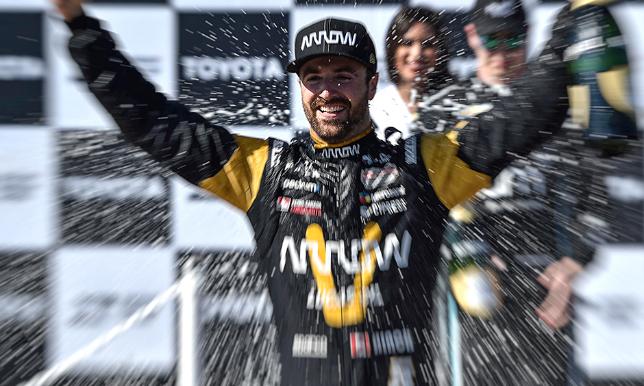 Hinchcliffe races to rewarding victory at Long Beach