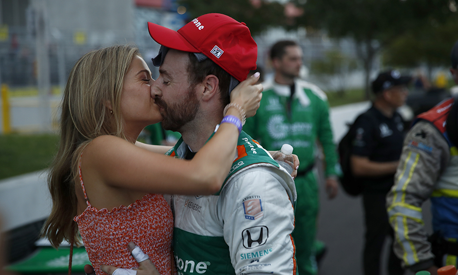 Hinchcliffe Finally Catches Good Break for Podium Finish
