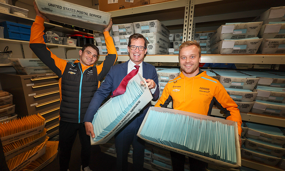 O'Ward, Rosenqvist Help Mail Famous 'Blue Envelopes' to Fans